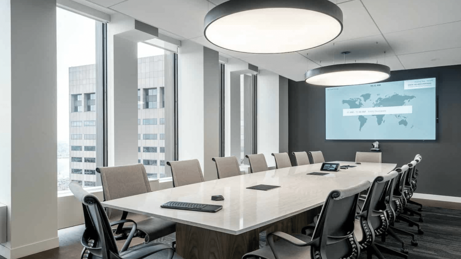 How to Set Up the Conference Room for Optimum Productivity? - Boomset