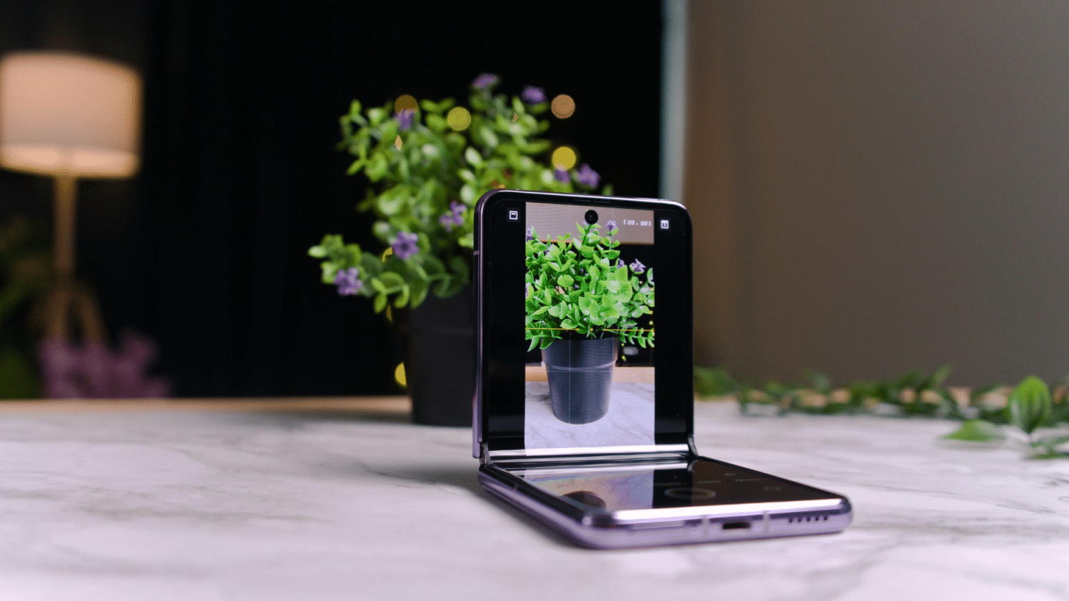 Foldable Smartphones: Pros, Cons, & What to Know - Boomset