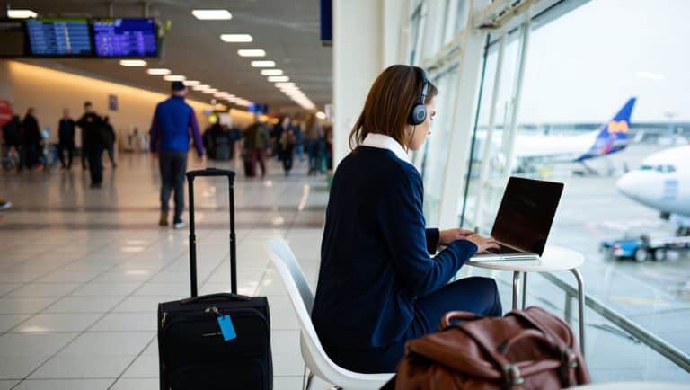 21 Must-Have Tech Essentials for Every Digital Nomad - Boomset