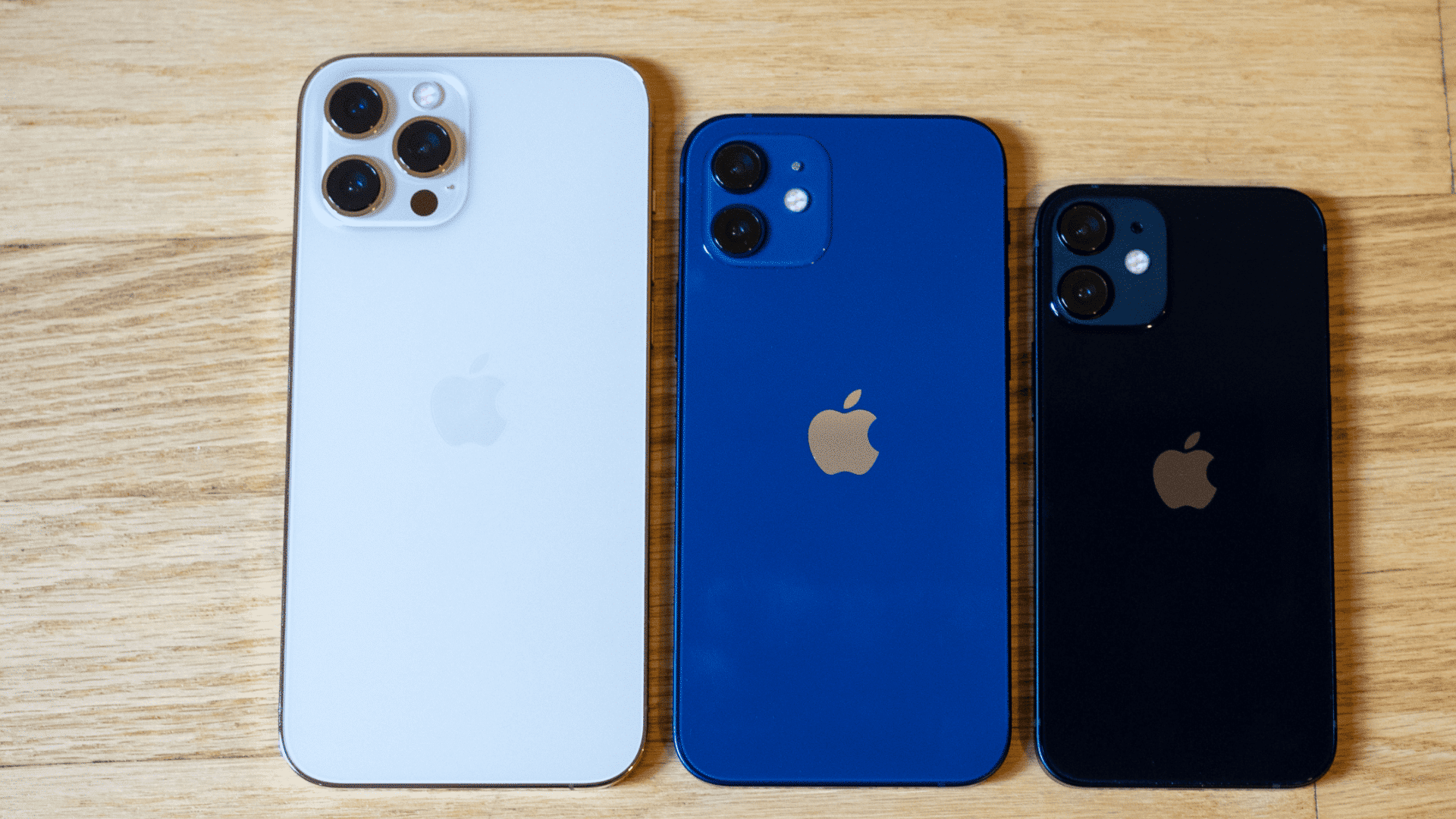 iPhone 12 Mini Size Comparison: Is It the Right Fit? - Boomset